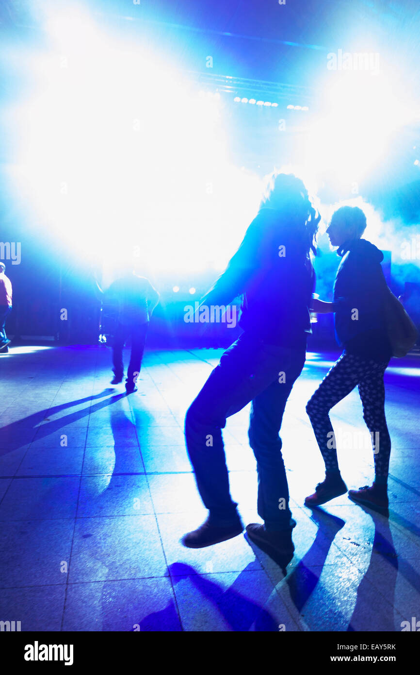 Rave Dancing Stock Photos & Rave Dancing Stock Images - Alamy