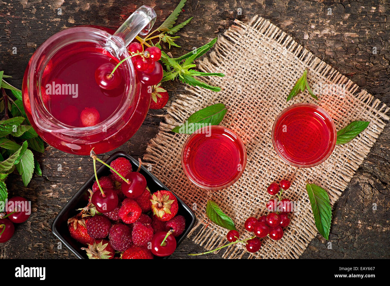 Juice of berries Stock Photo - Alamy