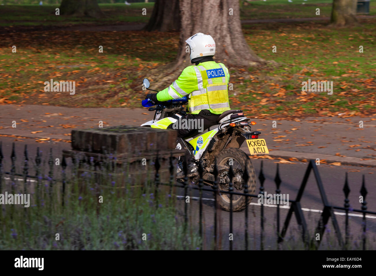 Police on off road motorbike going down Park Ave South Stock Photo - Alamy