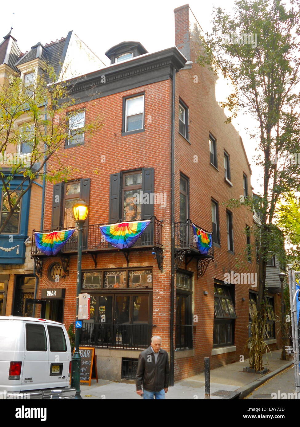 The building located at 1220 Locust Street in Philadelphia ...