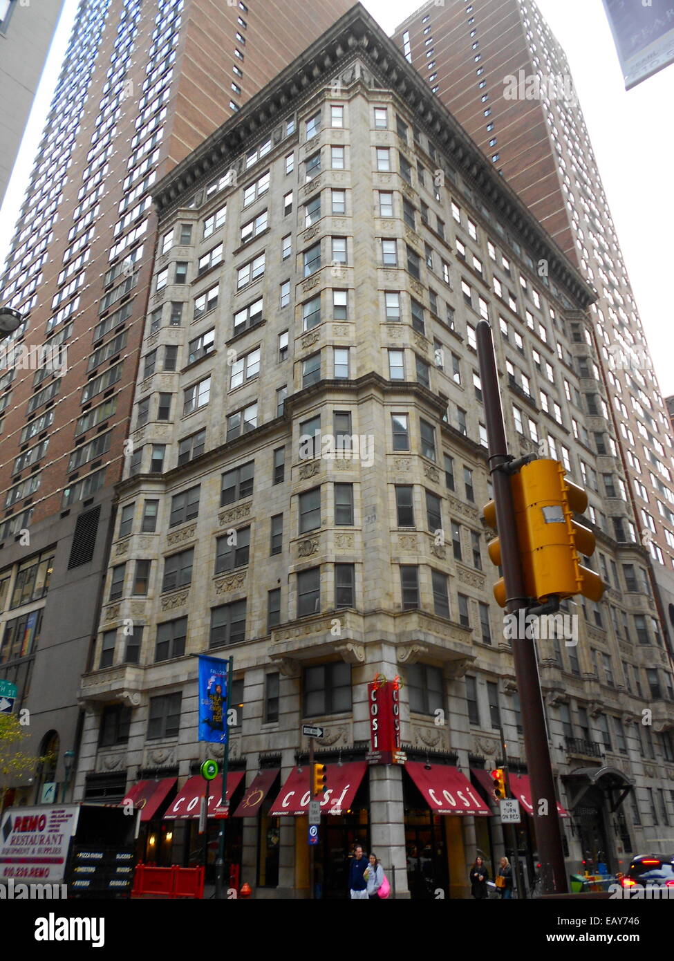 View of 235 South 15th Street at Locust Street, located in Philadelphia ...