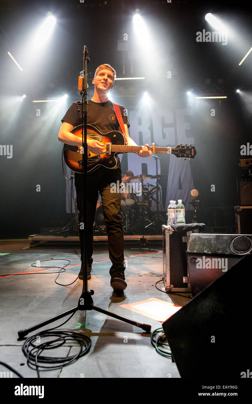 George ezra singer hi-res stock photography and images - Alamy