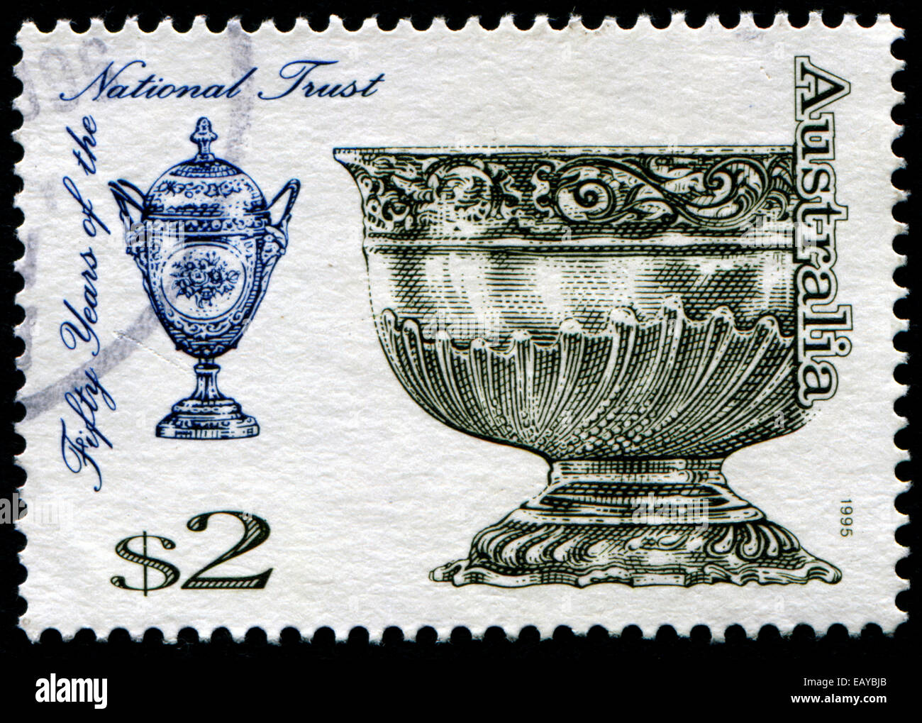 AUSTRALIA - CIRCA 1995: stamp printed by Australia, shows China urn ...