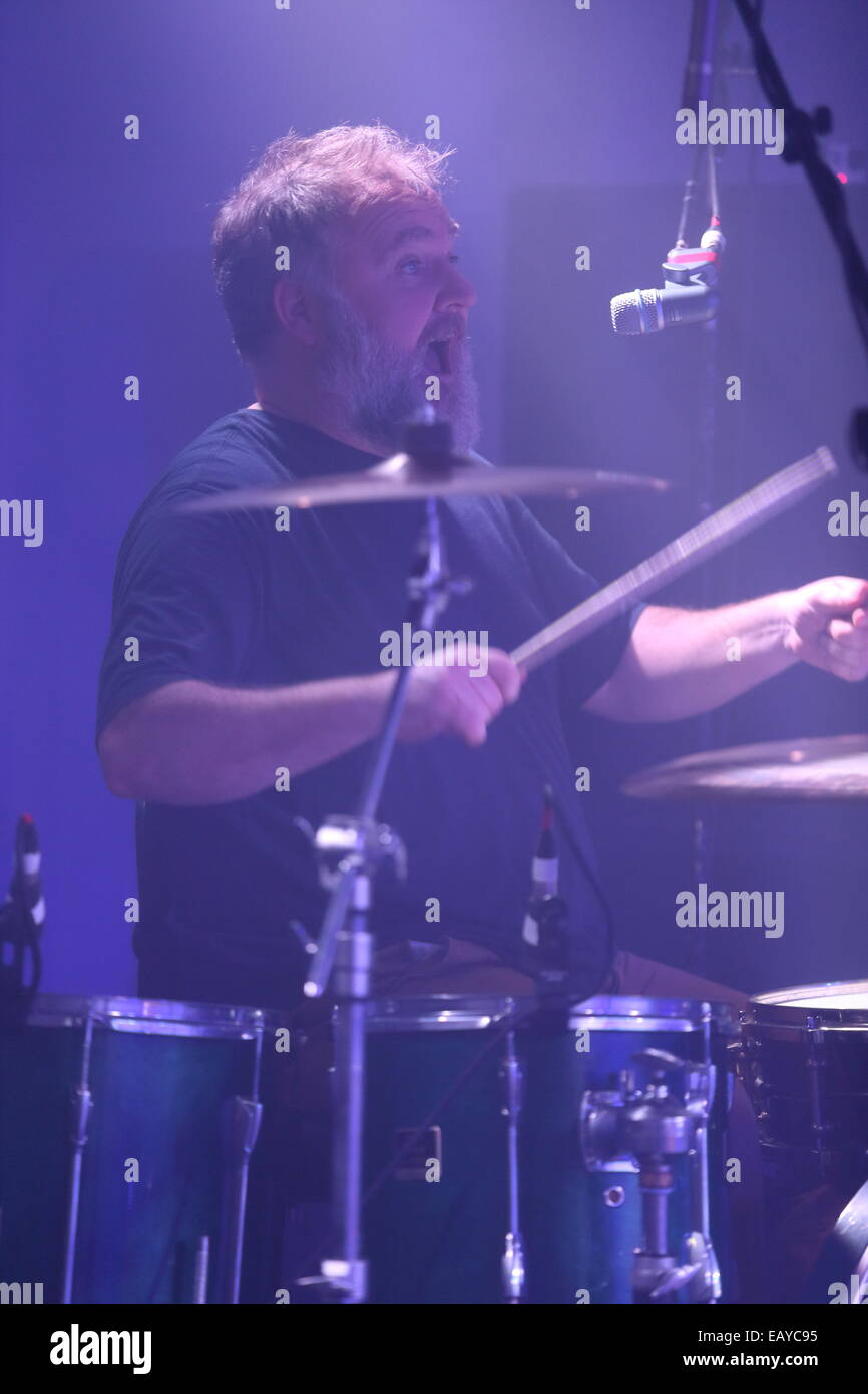 The Victoria Warehouse, Manchester, UK. 21st Nov, 2014.Dodgy headline ...