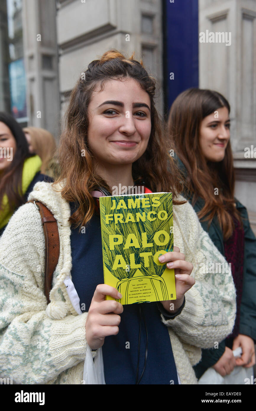 Bookshop queue hi-res stock photography and images - Alamy