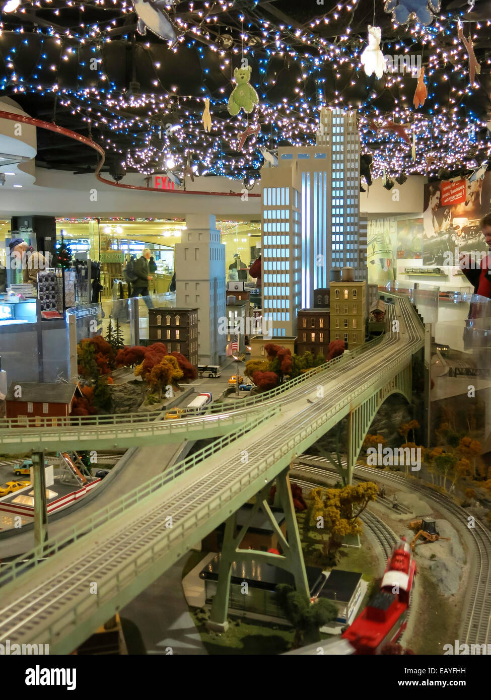 Annual Holiday Toy Train Display, Transit Museum, Grand Central ...