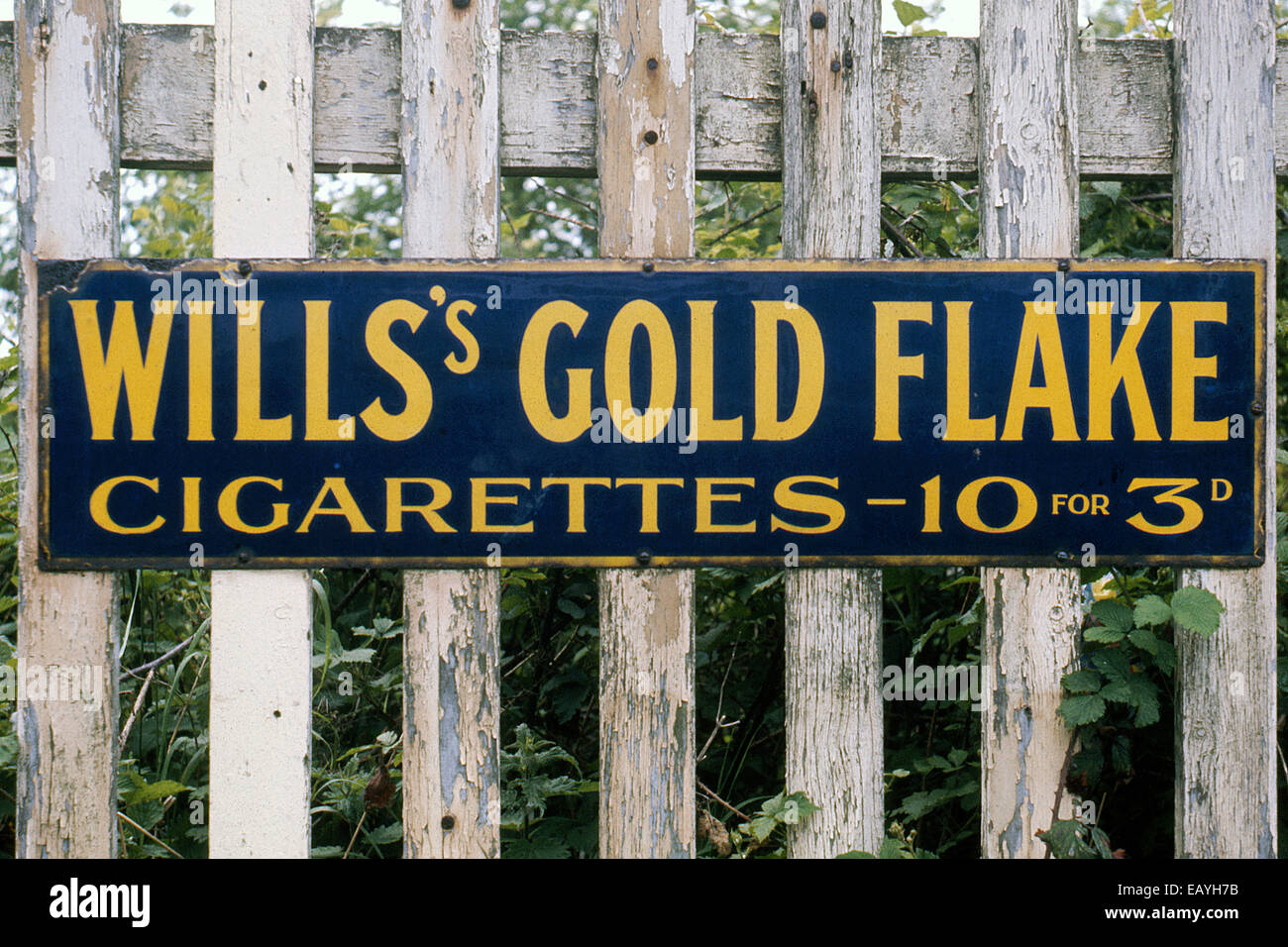 Gold Flake Cigarettes Advert High Resolution Stock Photography and ...