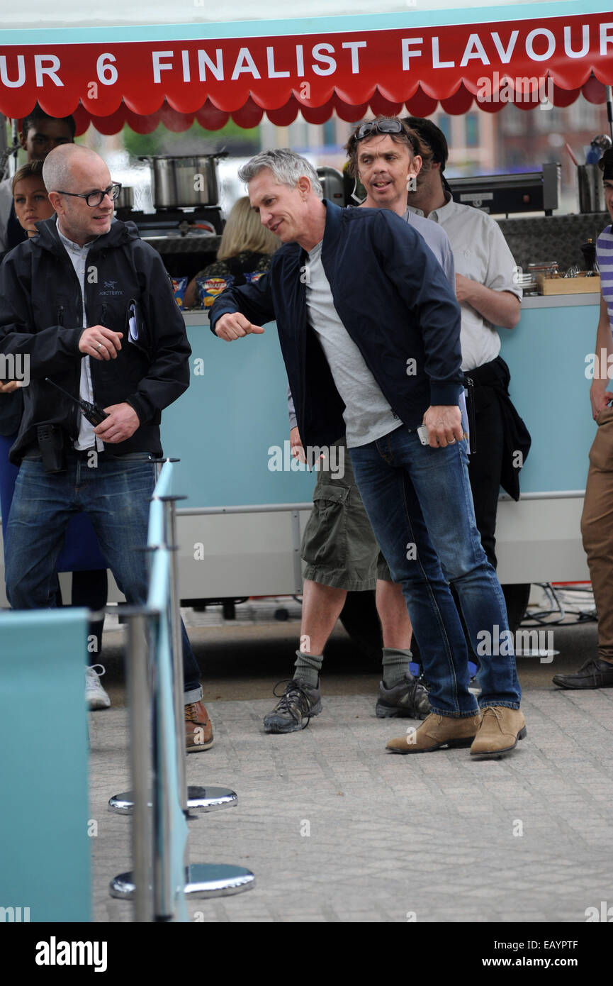 Gary Lineker pictured filming new Walkers Ad on the South Bank ...