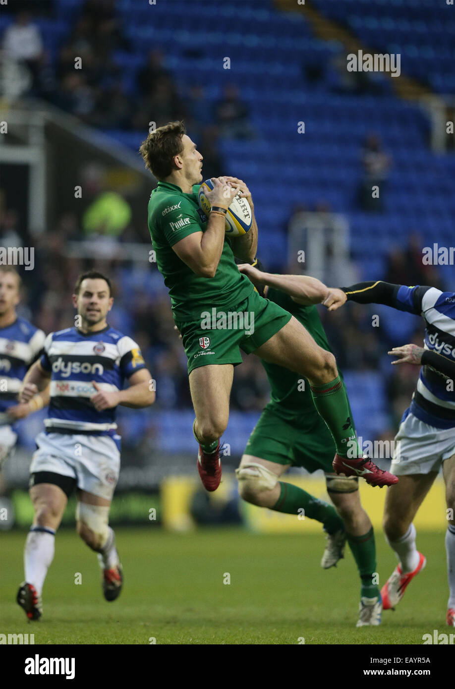 Reading, UK. 22nd Nov, 2014. Aviva Premiership. London Irish versus ...
