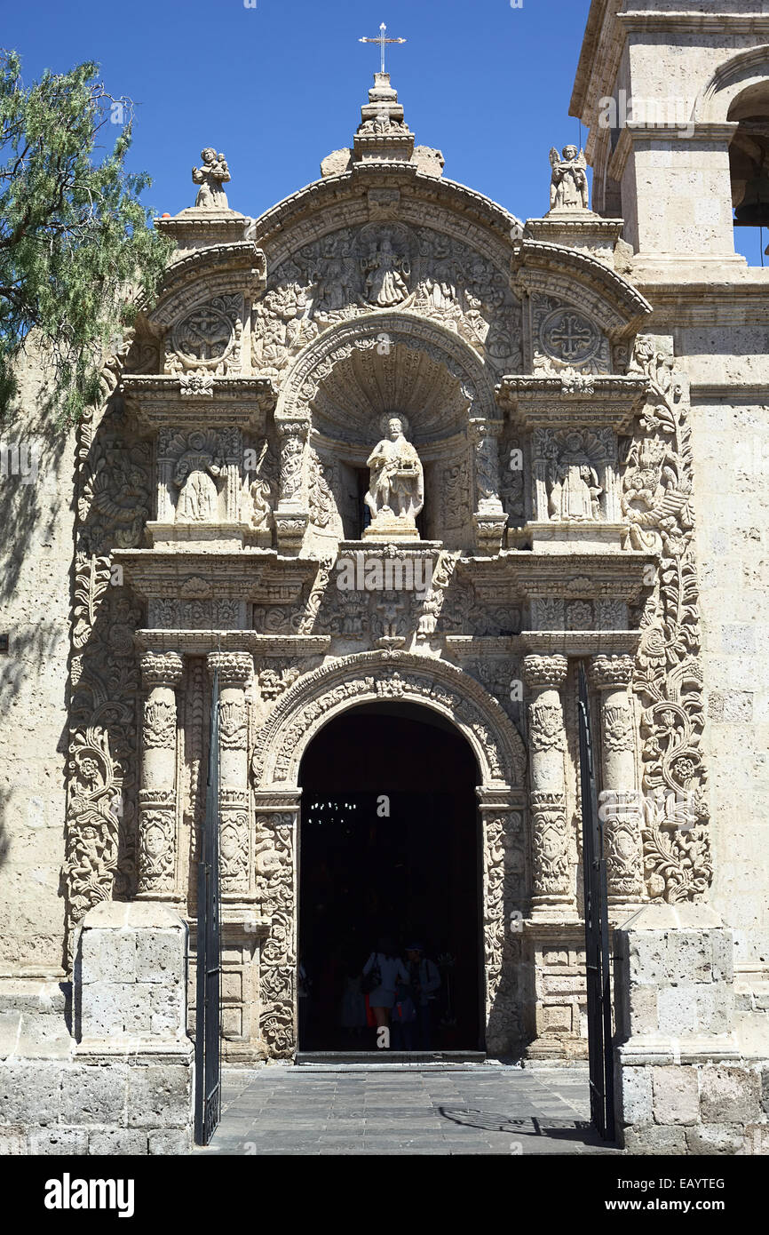 Yanahuara hi-res stock photography and images - Alamy