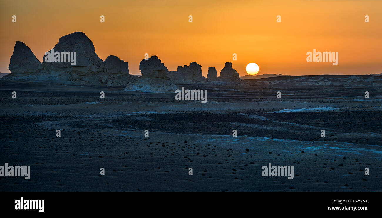 Cretaceous rocks of the White Desert, Sahara, Egypt Stock Photo - Alamy