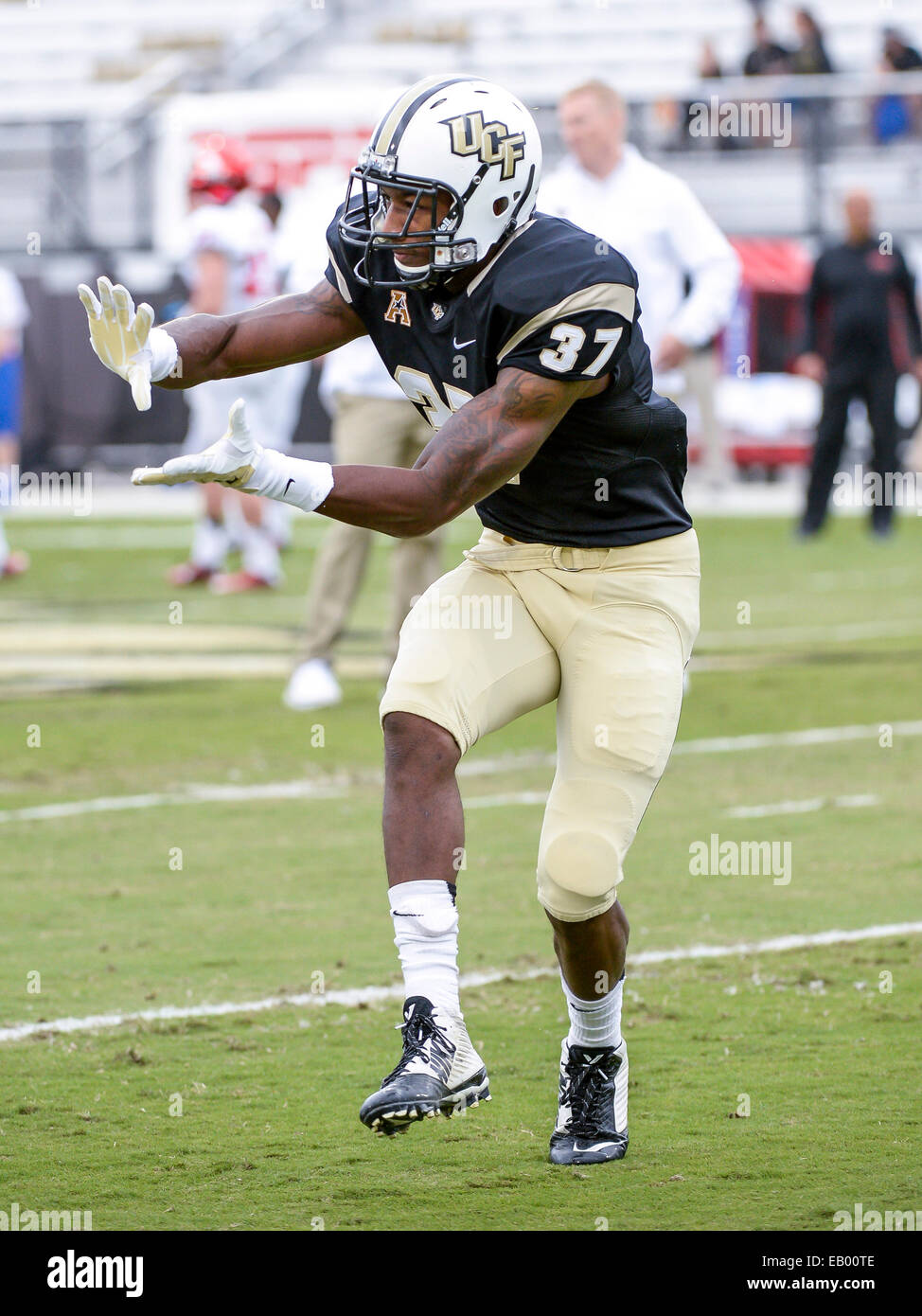 November 22, 2014 - Orlando, FL, U.S: UCF Knights defensive back ...
