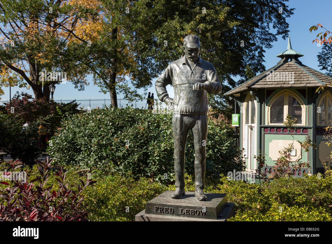 A statue of Fred Lebow, the founder of the New York Marathon, is ...