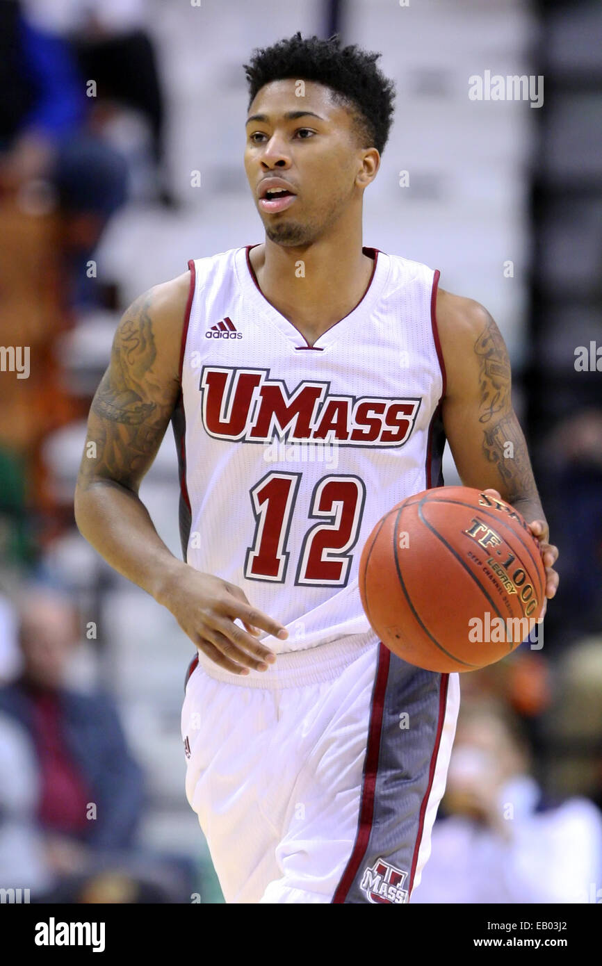Mohegan Sun Arena. 22nd Nov, 2014. Massachusetts Minutemen guard Trey ...