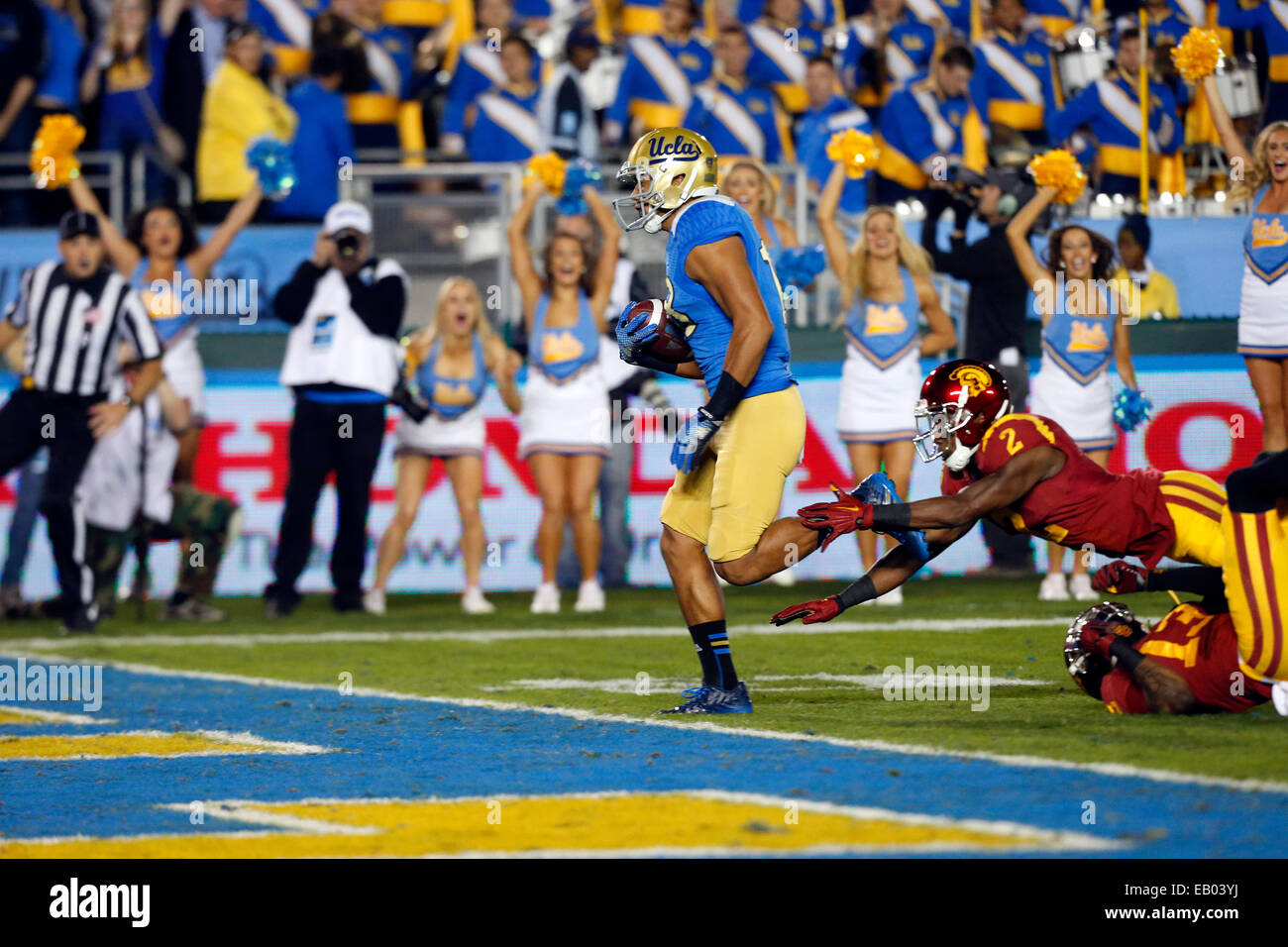 November 22, 2014 UCLA Bruins wide receiver Thomas Duarte #18 catches a pass and runs for a ...