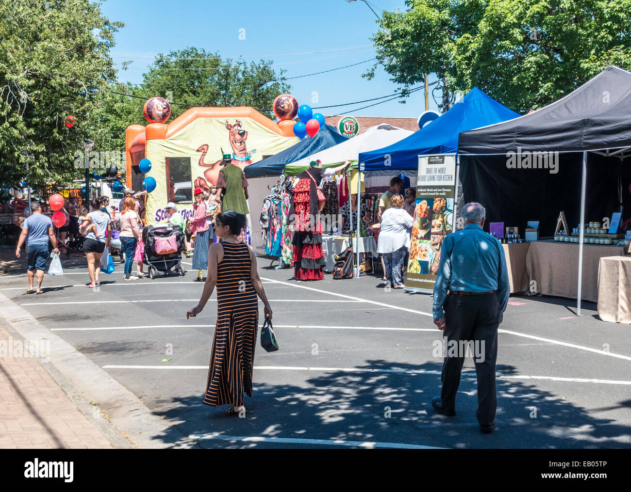 Street market in Sunbury, Victoria, Australia Stock Photo - Alamy