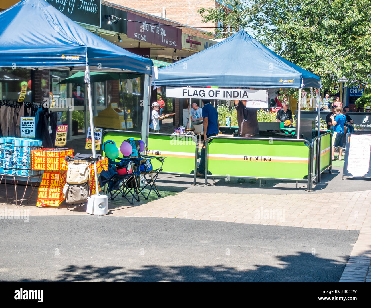 Street market in Sunbury, Victoria, Australia Stock Photo - Alamy