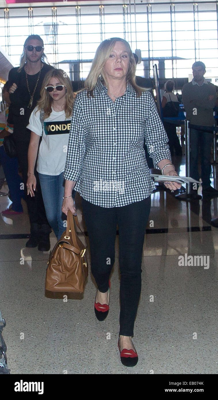 Chloe Grace Moretz and her mother Teri Duke Moretz at Los Angeles ...