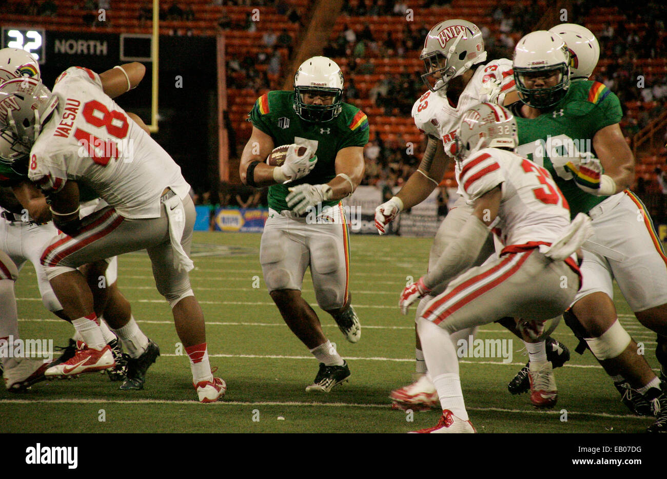 November 22, 2014 - Hawaii Rainbow Warriors running back Joey Iosefa #7 ...