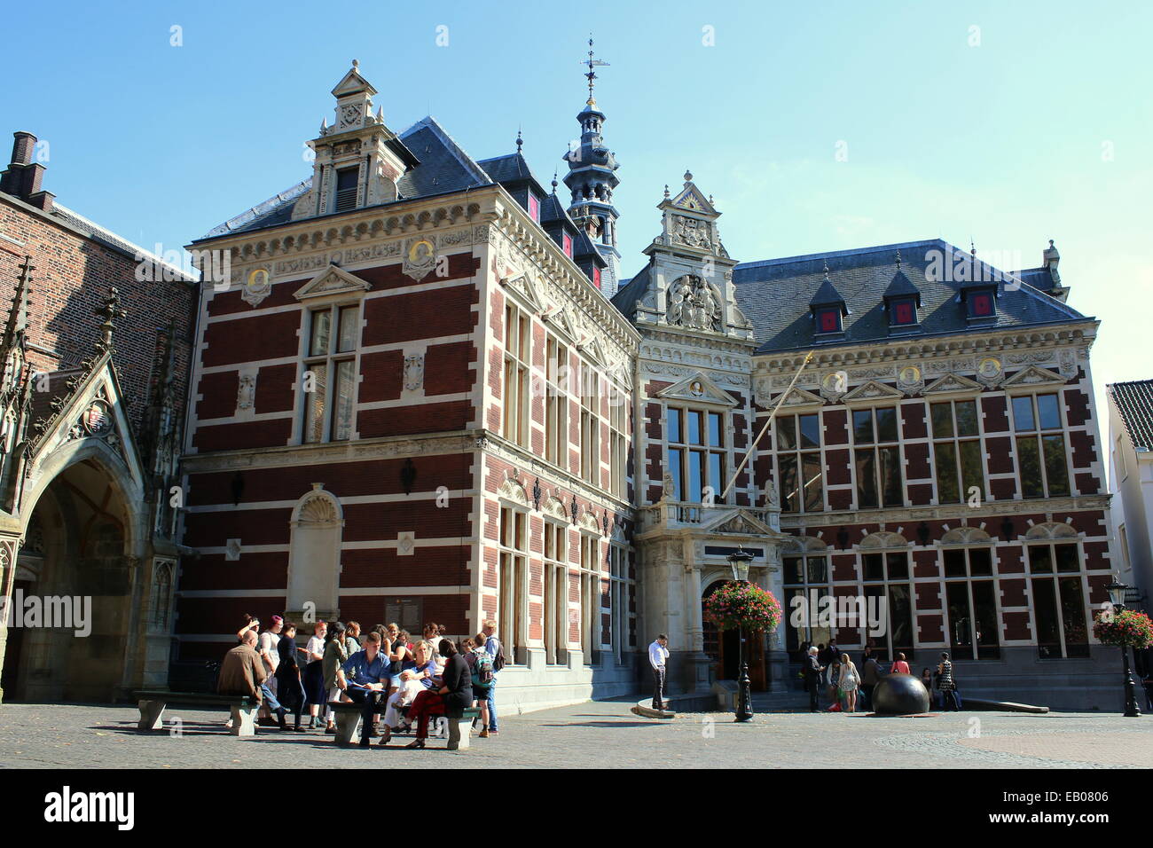 Students at the Academiegebouw (University Academy building) at ...