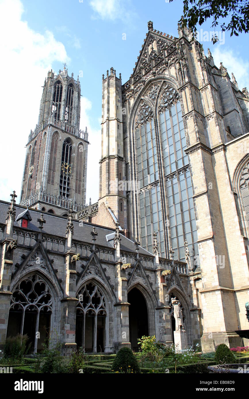 Inner courtyard of the gothic Dom church or St. Martin's Cathedral in ...