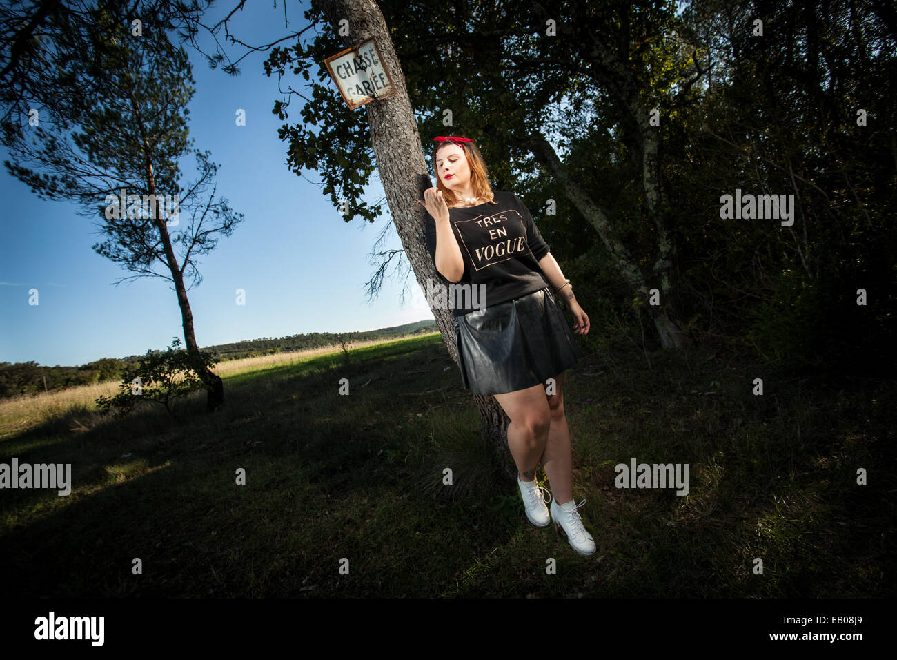 plus-size model fashion shot in studio Stock Photo - Alamy