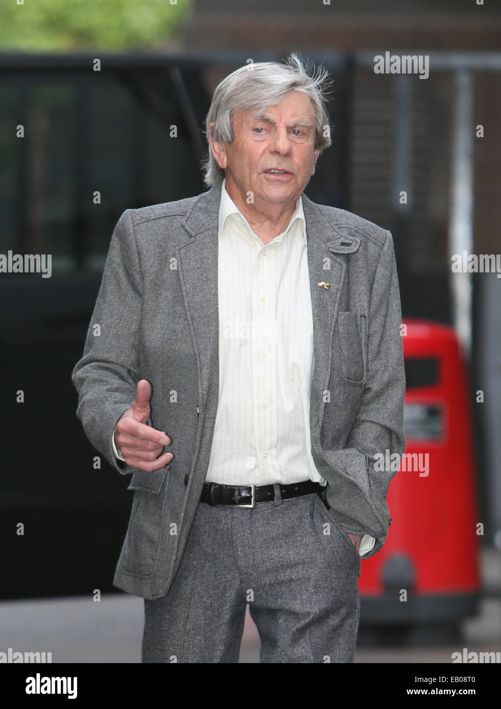 Melvyn hayes hi-res stock photography and images - Alamy