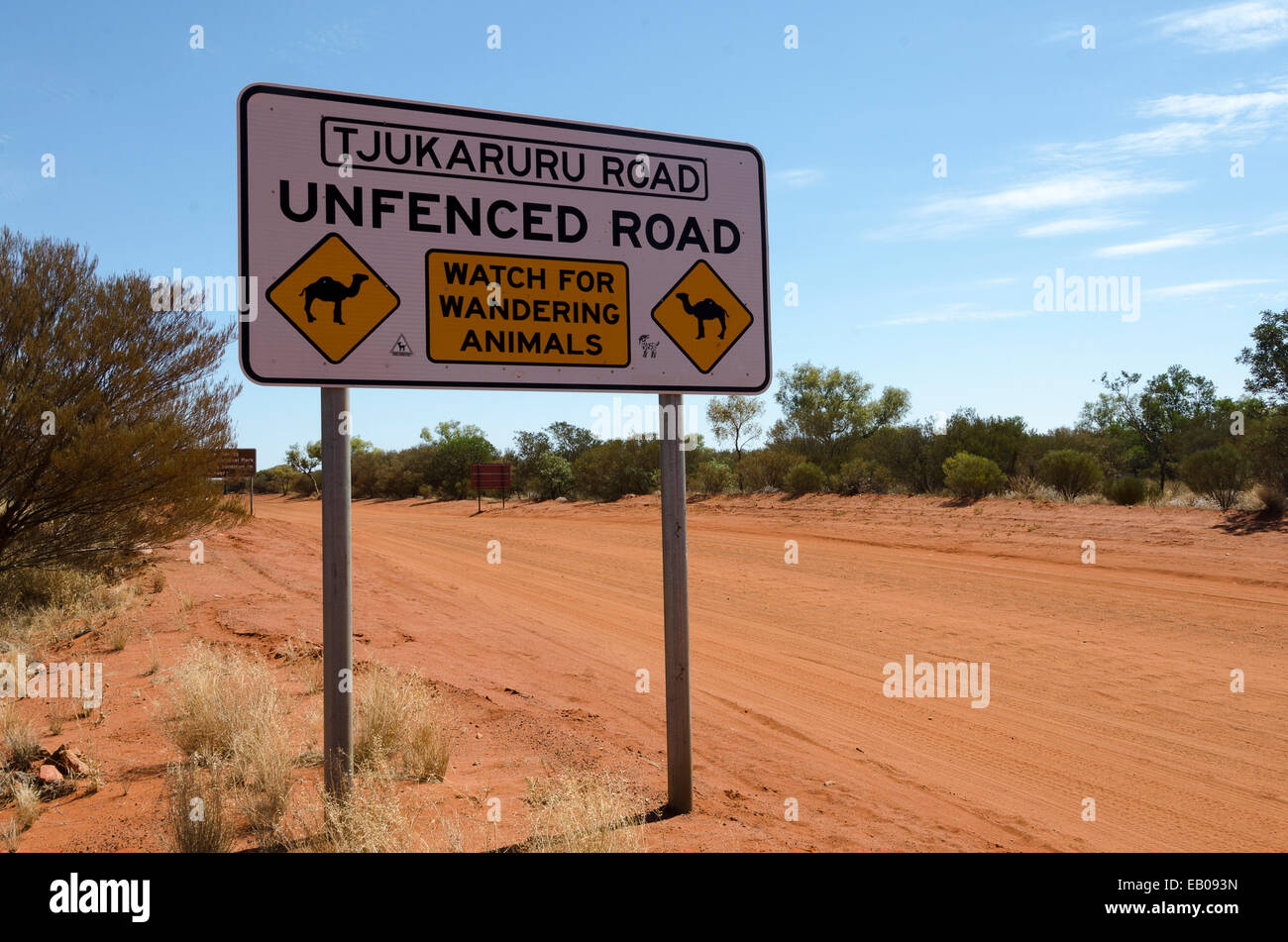 "Unfenced Road" sign, Tjukaruru Road, Docker River Road, Northern ...