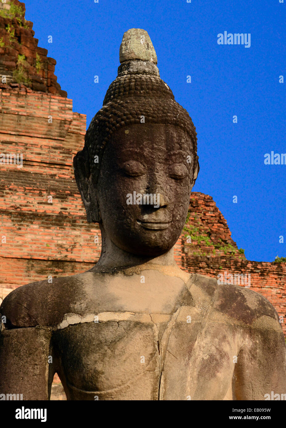 Old stone figure buddha portrait in sukhothai hi-res stock photography ...