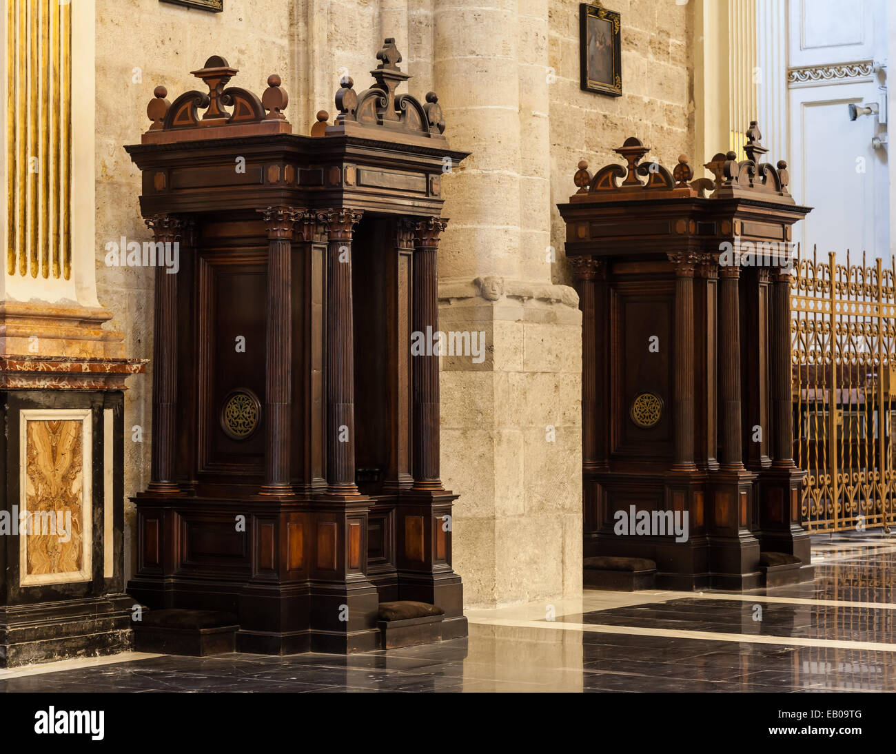 Catholic priest confession hi-res stock photography and images - Alamy