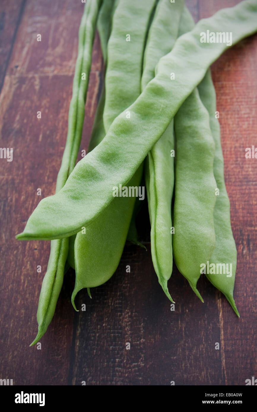 Runner beans string hi-res stock photography and images - Alamy