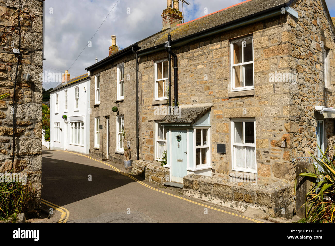 old street at Musehole, Cornwall, view of street with old buildings in ...