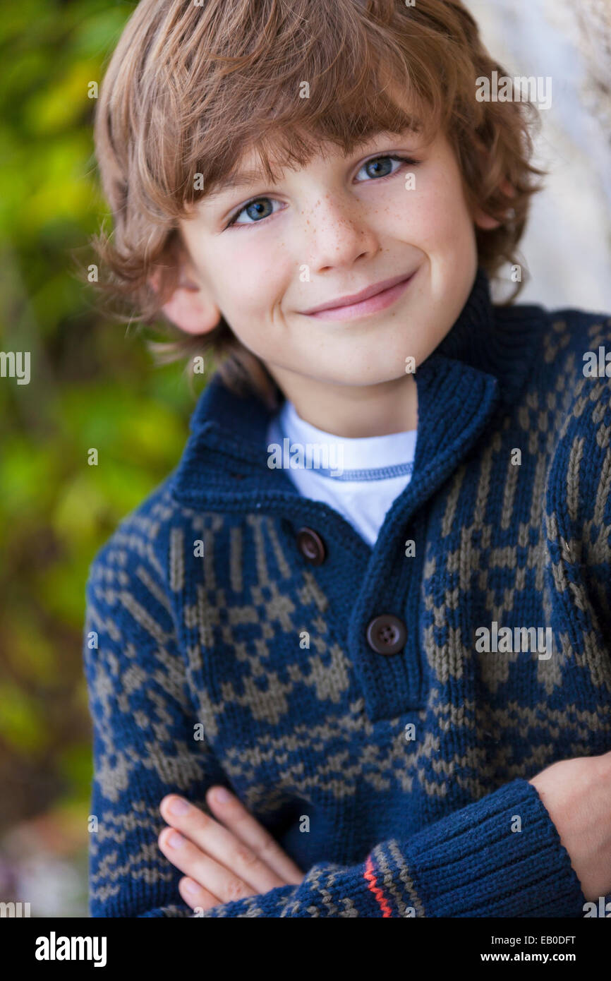 Smiling face boy hi-res stock photography and images - Alamy
