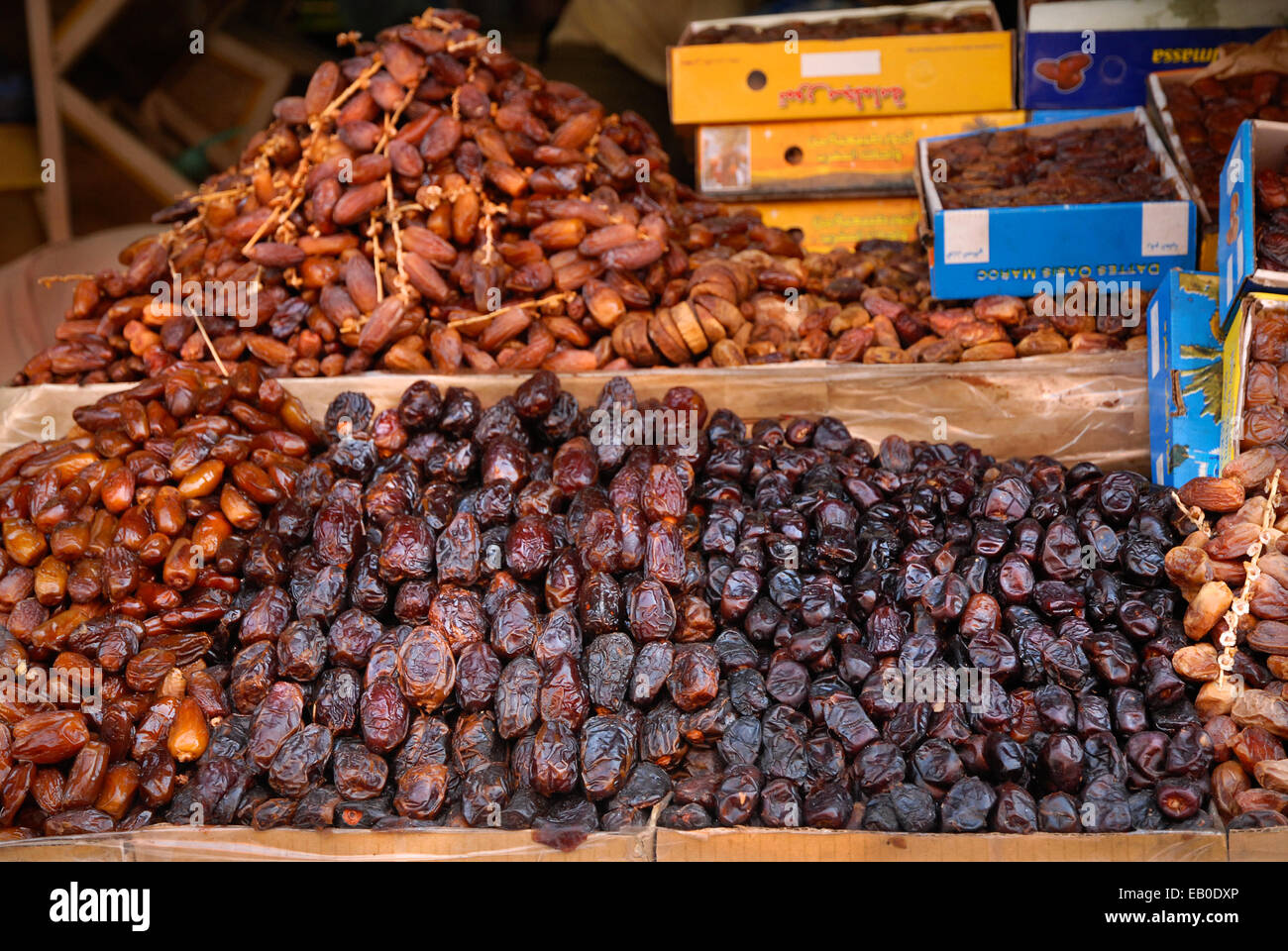 dates for sale Stock Photo - Alamy