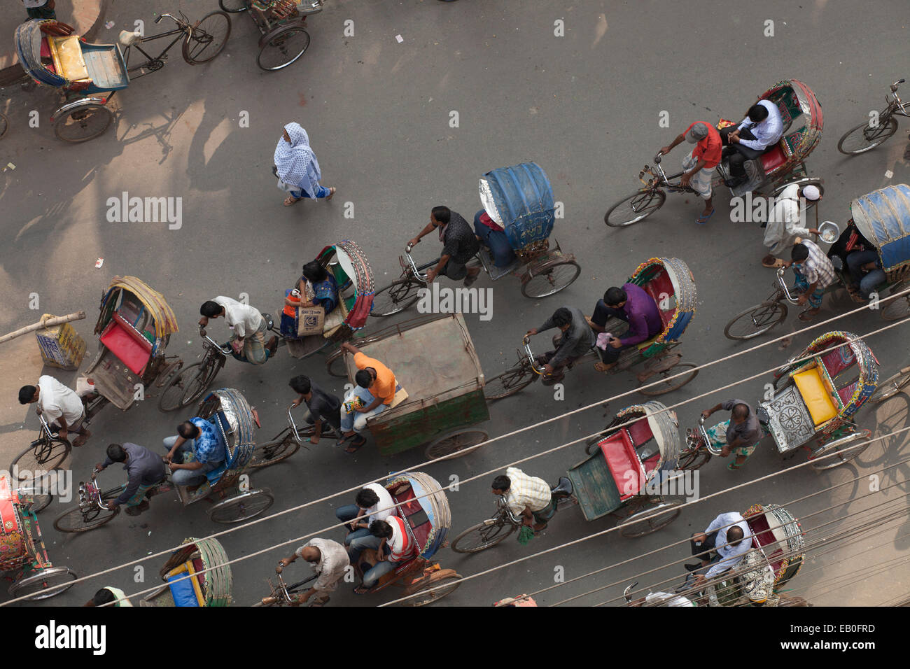 Dhaka,Bangladesh. 23rd November, 2014. A busy Rickshaw way in Dhaka ...