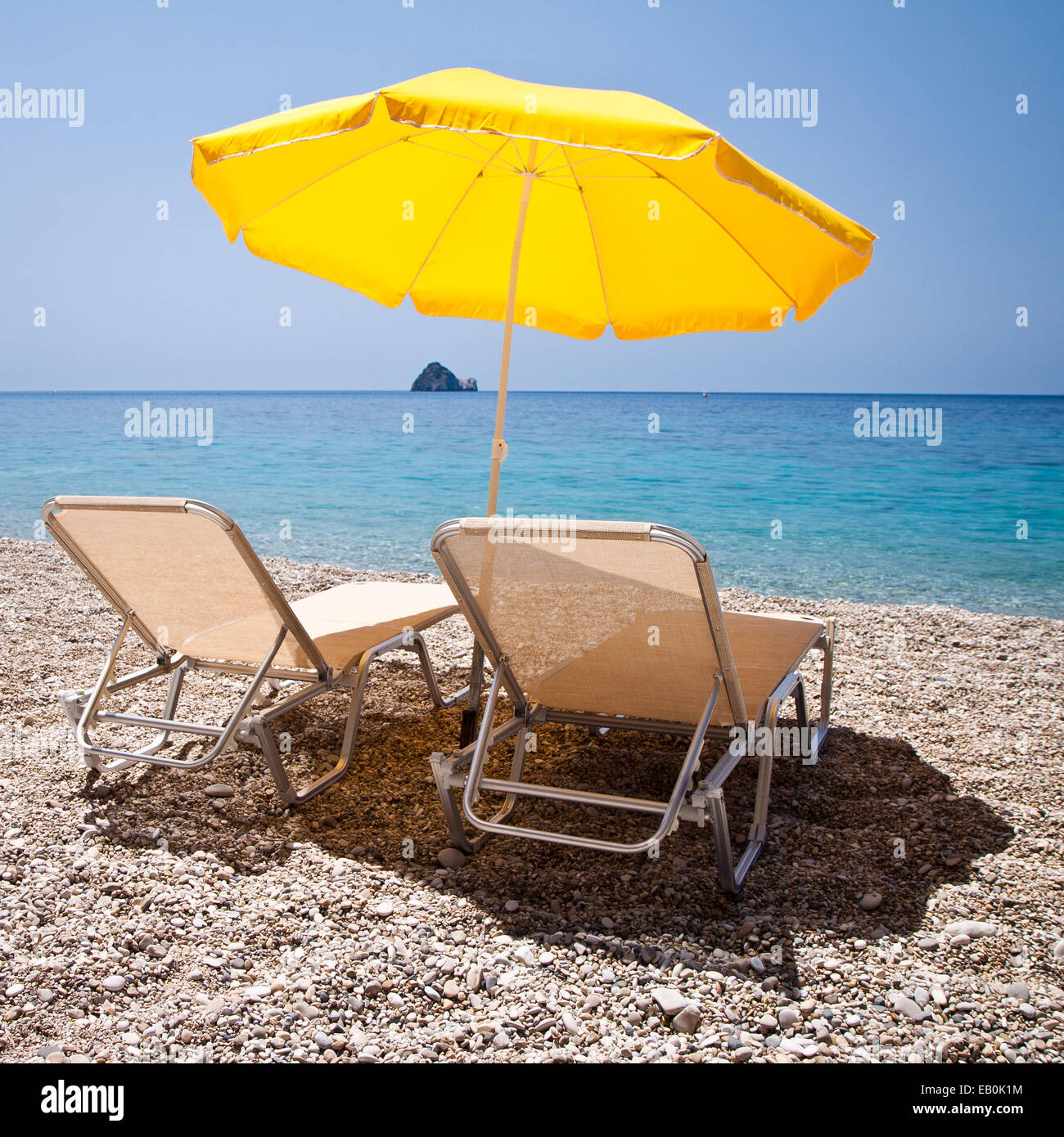 Parasol solar hi-res stock photography and images - Alamy
