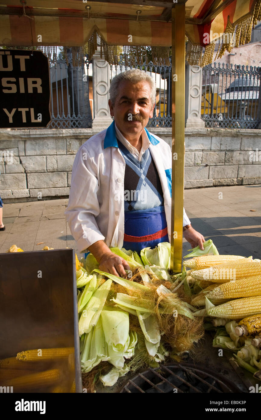 Corn vendor, Istanbul, Turkey, Middle East Stock Photo - Alamy