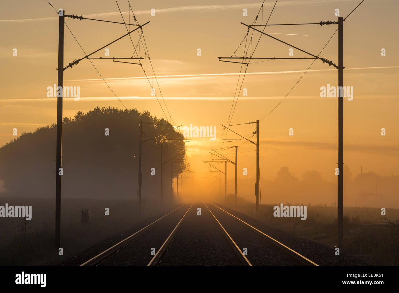 Sunrise on rails hi-res stock photography and images - Alamy