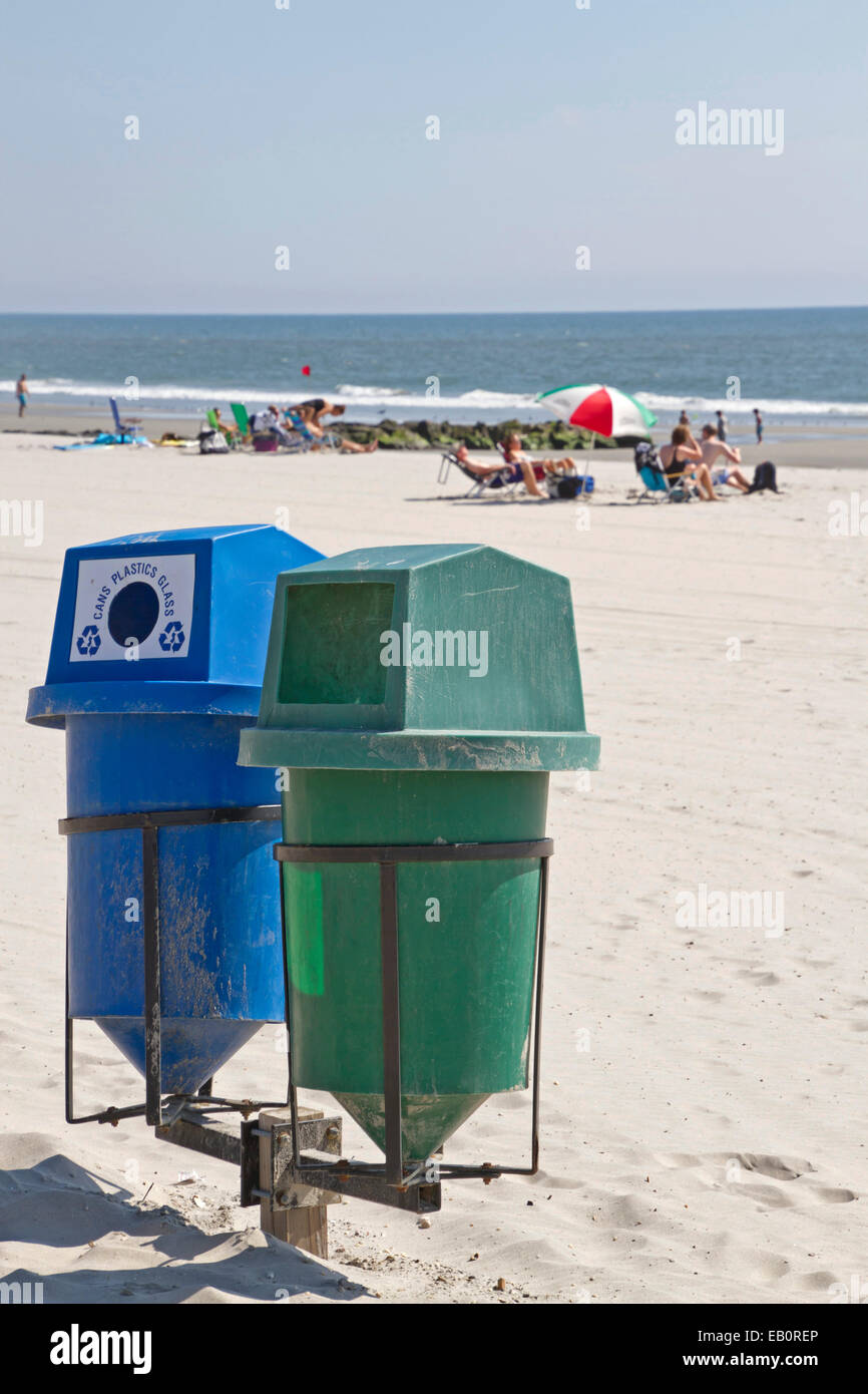 To clean beach hi-res stock photography and images - Alamy
