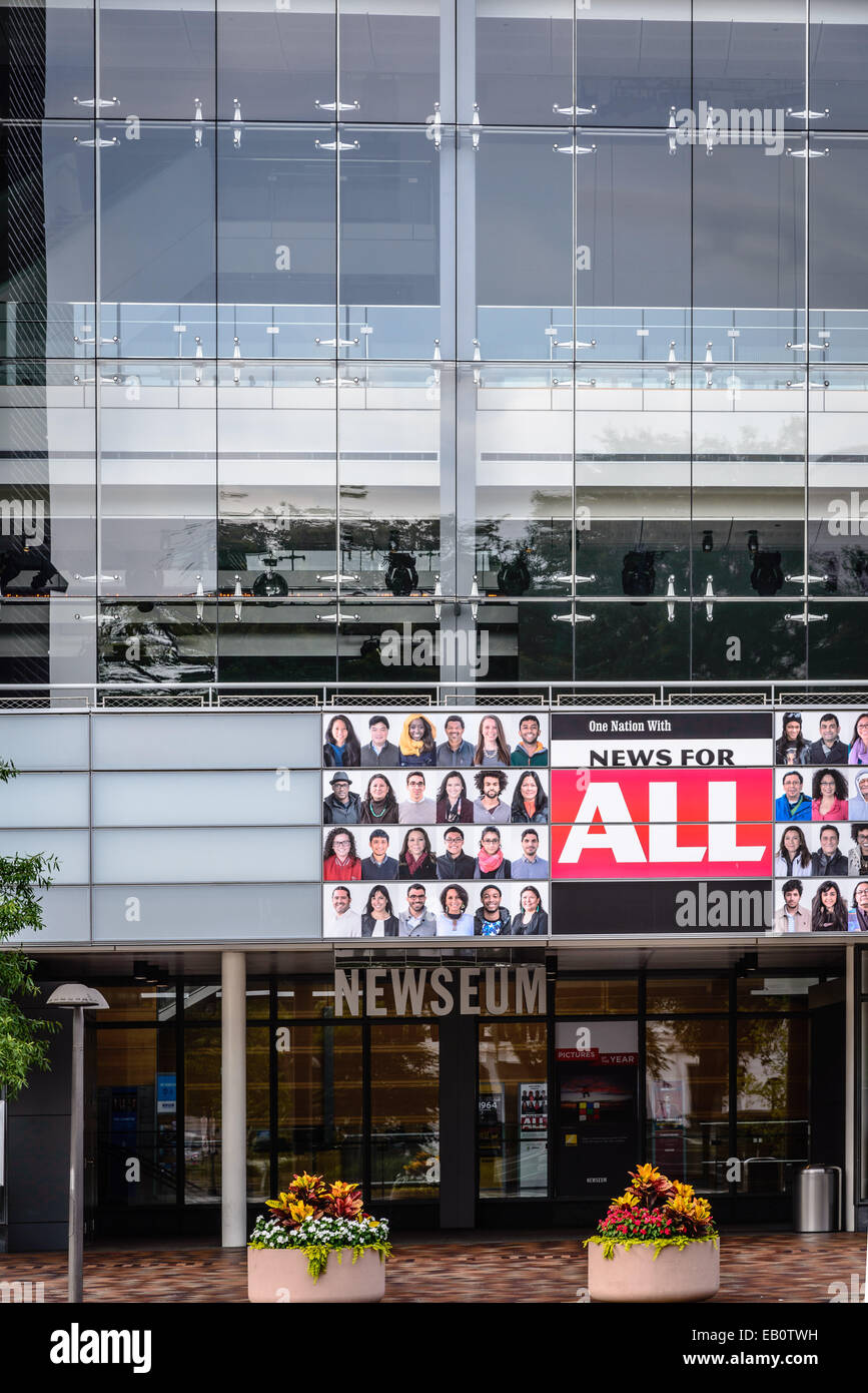 Newseum, 555 Pennsylvania Avenue NW, Washington, DC Stock Photo - Alamy