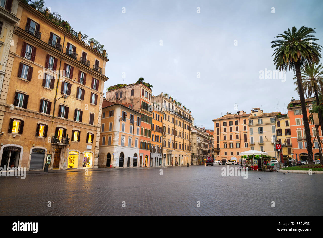 Street scene, Piazza di Spagna, Rome, Italy Stock Photo - Alamy