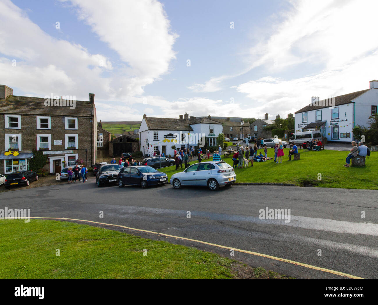 Reeth village centre Swaledale, Yorkshire dales Stock Photo - Alamy
