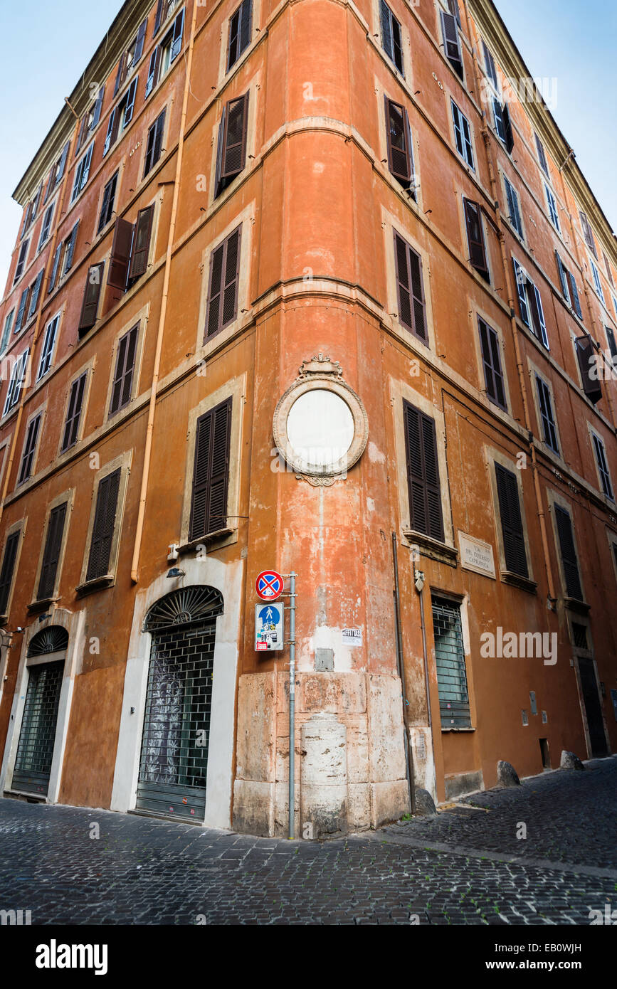 Old street in Rome, Italy Stock Photo - Alamy