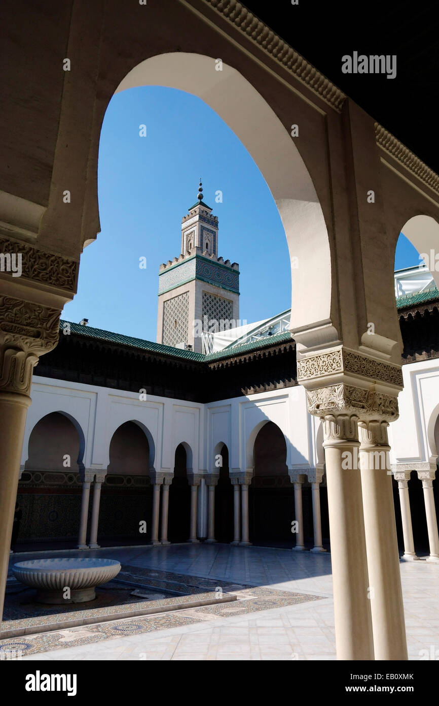 Grande Mosquée de Paris Stock Photo - Alamy