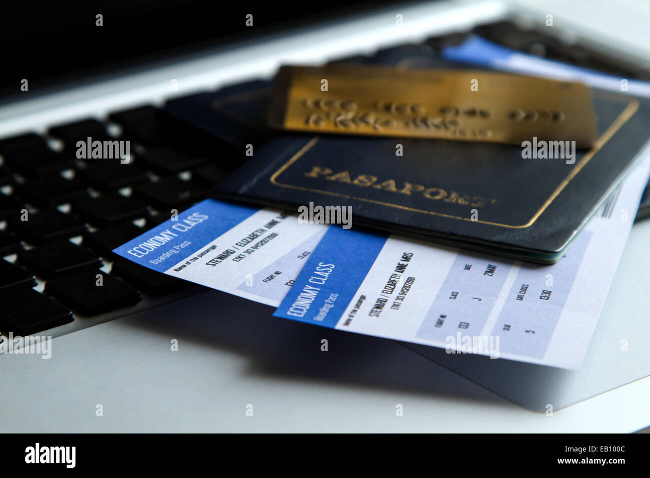 Credit card check id hi-res stock photography and images - Alamy
