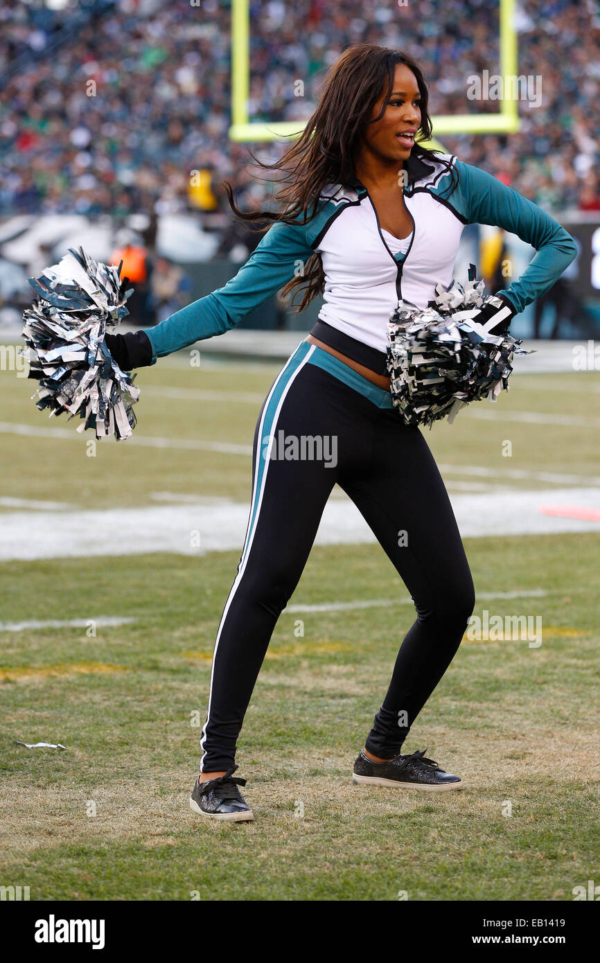 November 23, 2014: The Philadelphia Eagles Cheerleaders in action ...