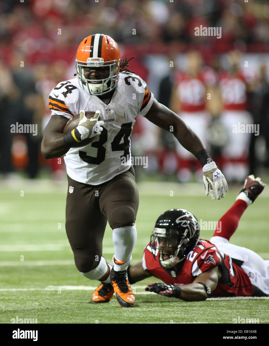 Atlanta, Georgia, USA. 23rd Nov, 2014. #34 Isaiah Crowell of the ...