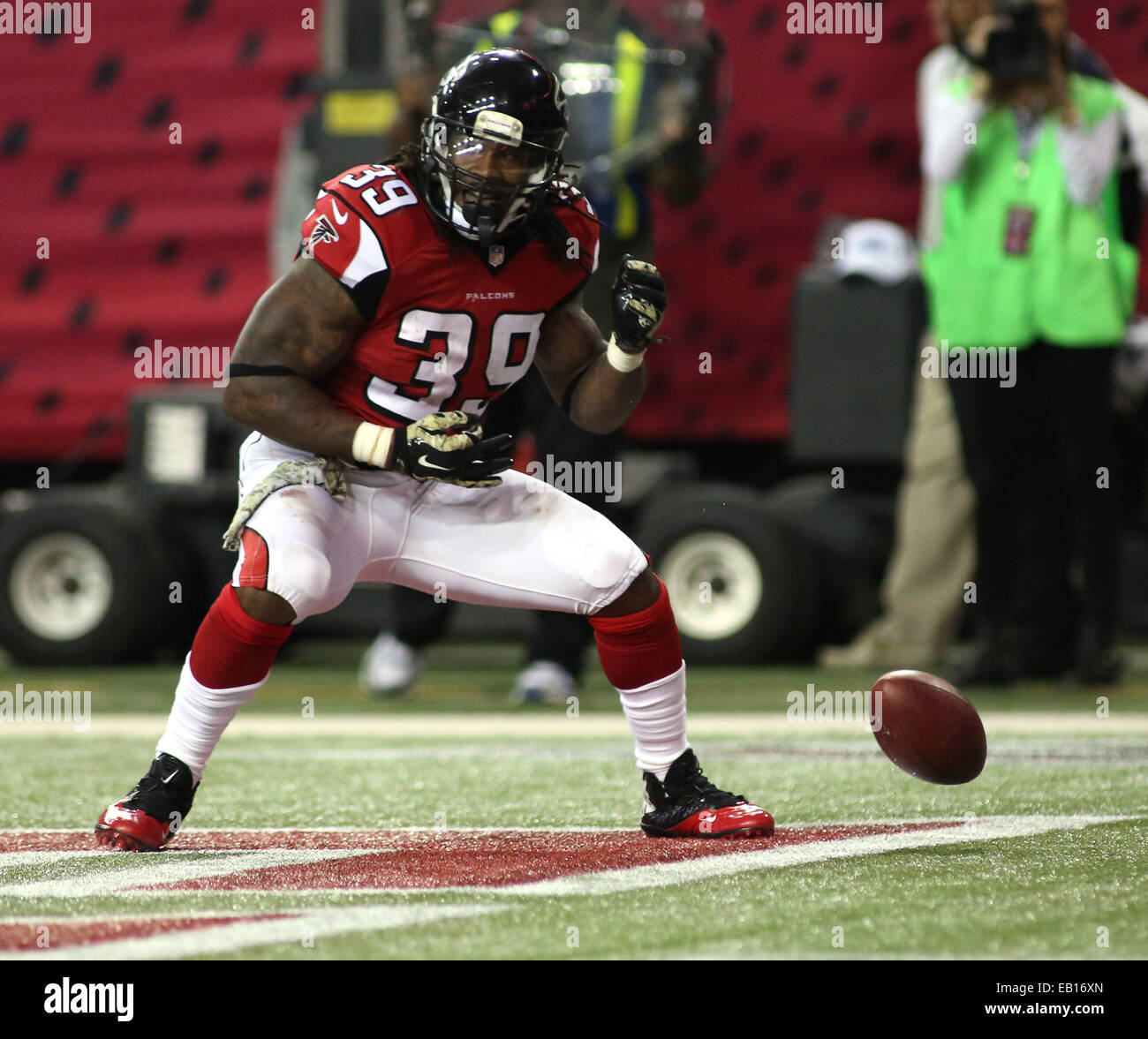 Atlanta, Georgia, USA. 23rd Nov, 2014. #39 Steven Jackson of the ...