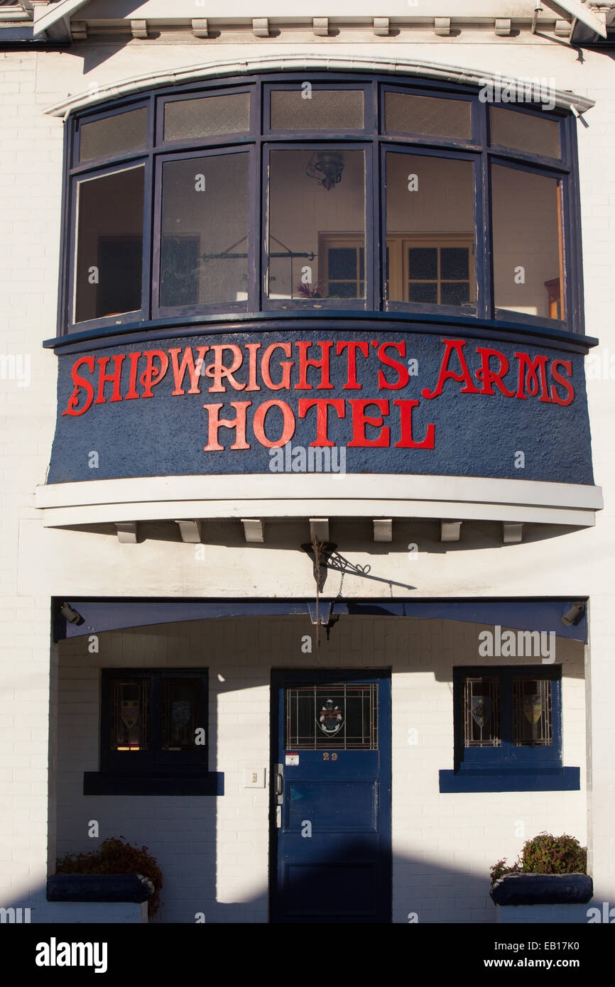 battery point pub Stock Photo - Alamy