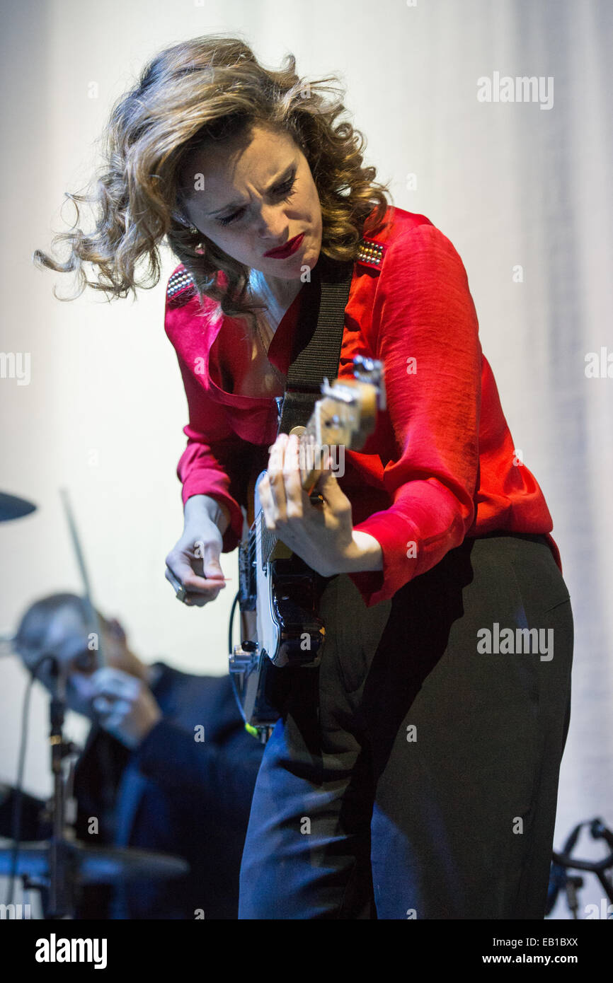 Anna calvi photo hi-res stock photography and images - Alamy